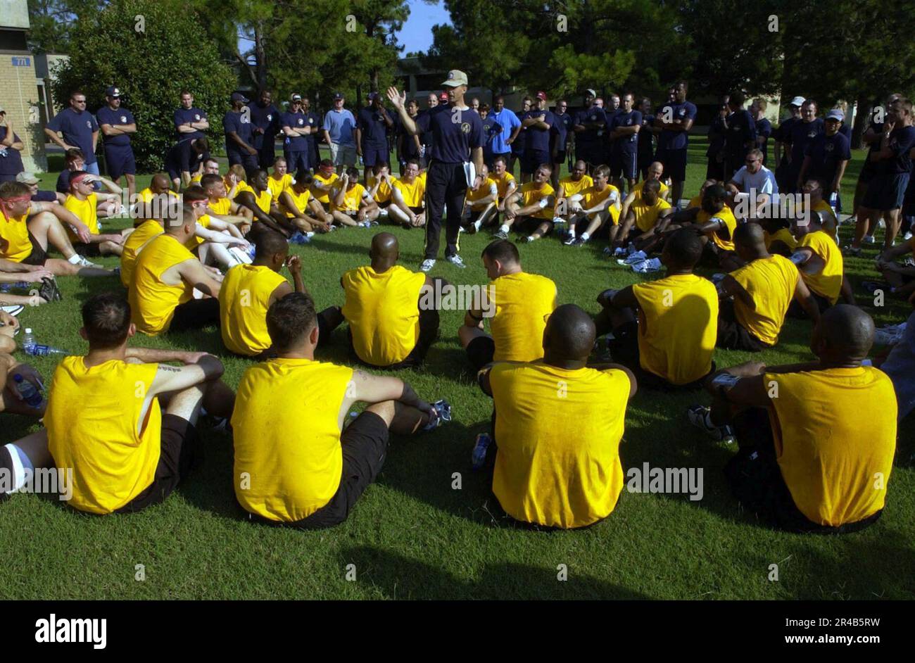 US Navy Senior Chief Electronics Technician Dave Hard addresses the ...