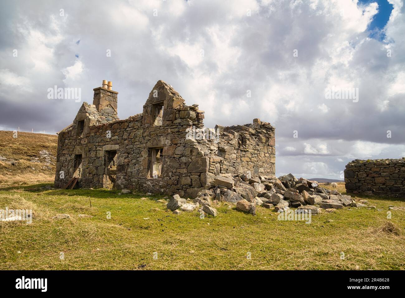 Old house ruins, Callanish, Isle of Lewis, Outer Hebrides, Scotland, UK ...
