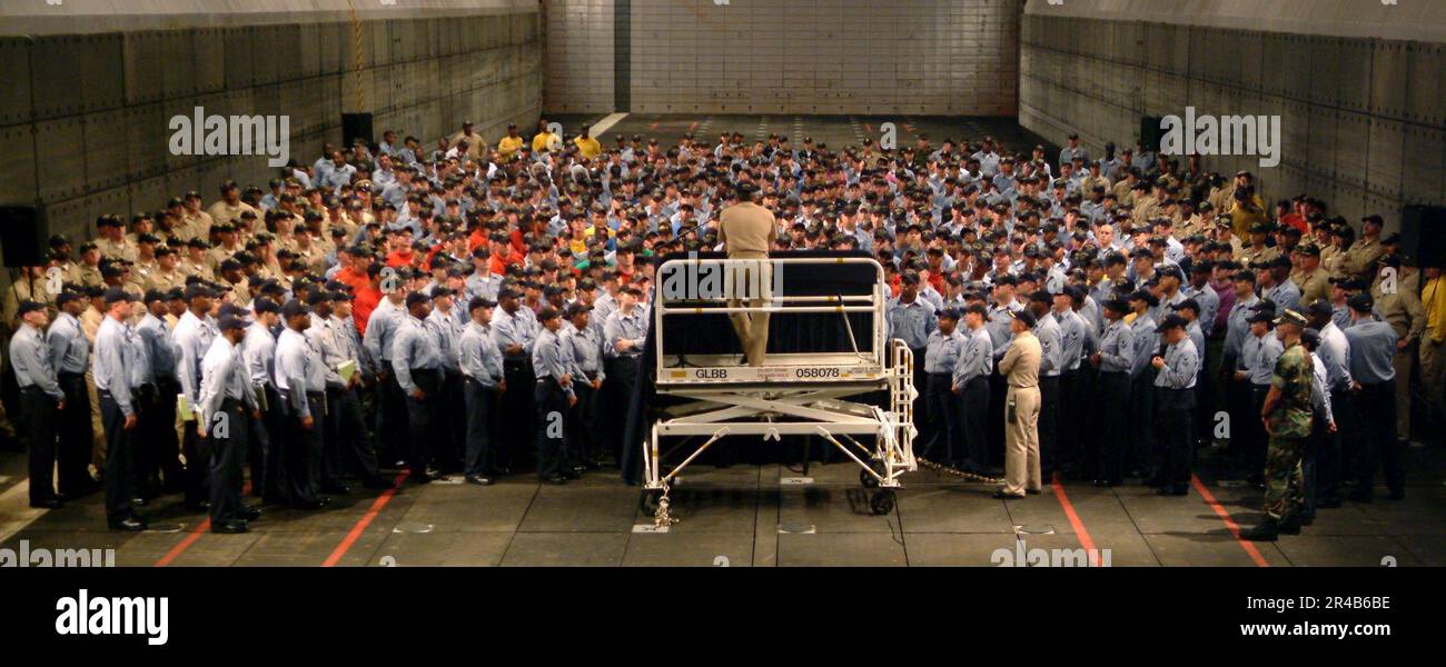 US Navy Master Chief Petty Officer of the Navy (MCPON) Terry Scott ...