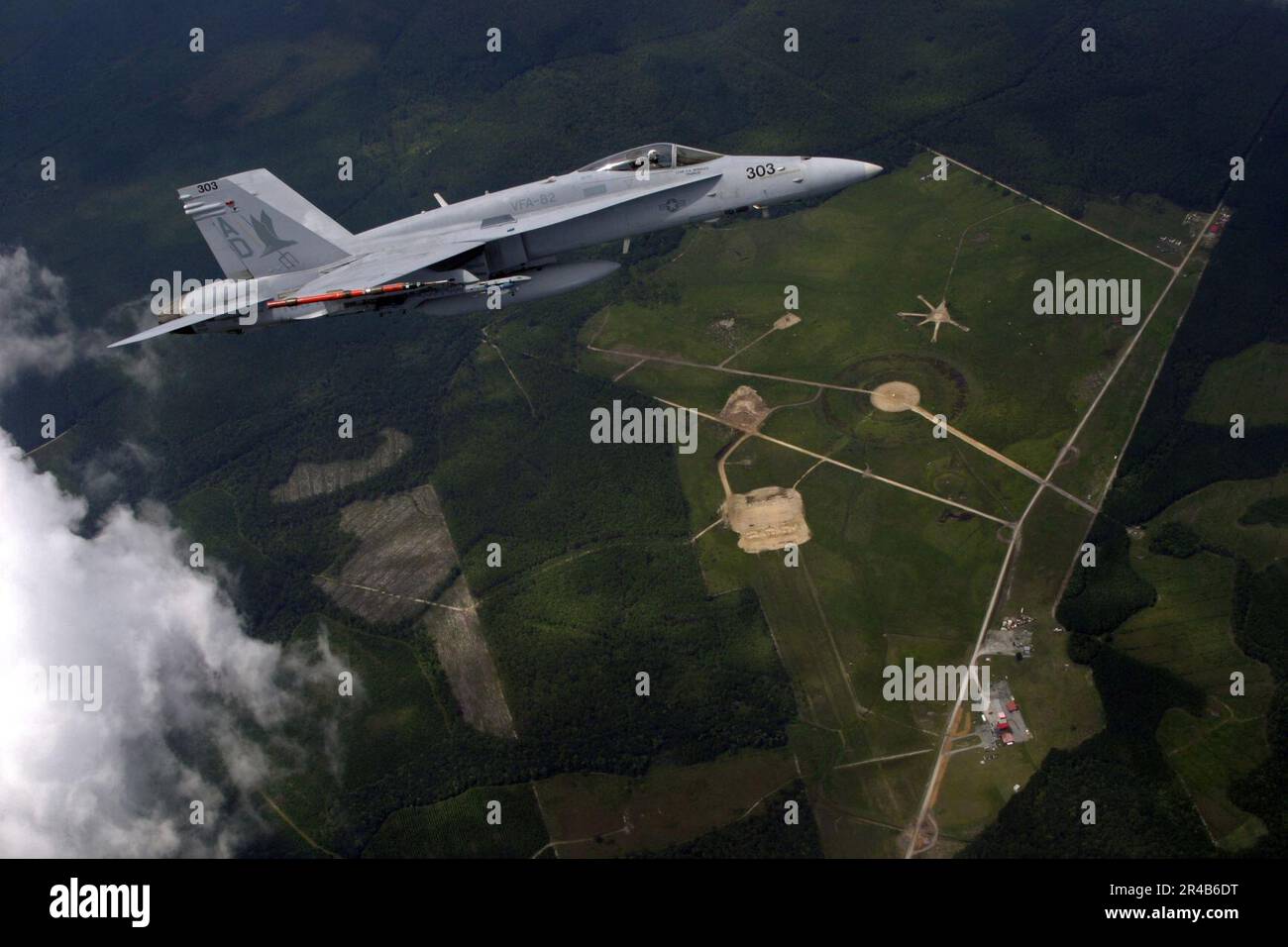 US Navy An F-A-18C Hornet, assigned to the Marauders of Strike Fighter ...