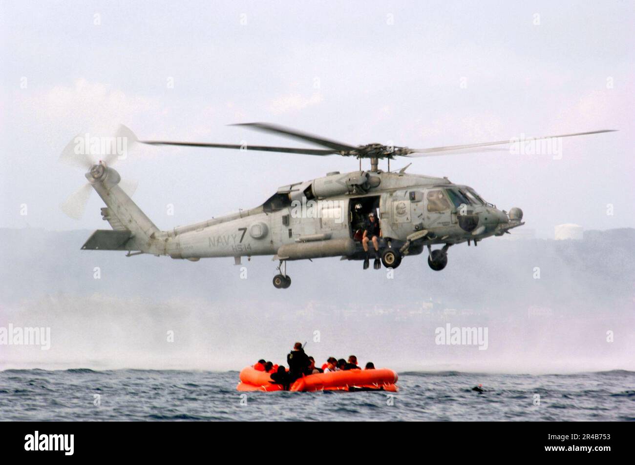 US Navy U.S. Air Force personnel assigned to the 18th Aeromedical ...