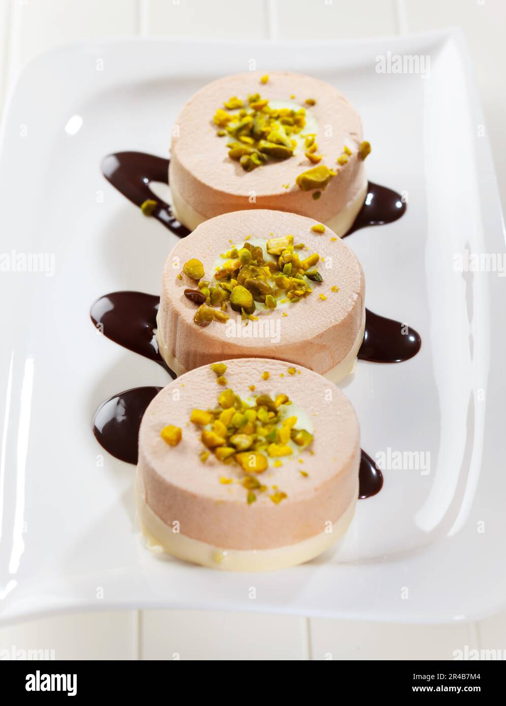 Small cream hi-res stock photography and images - Alamy