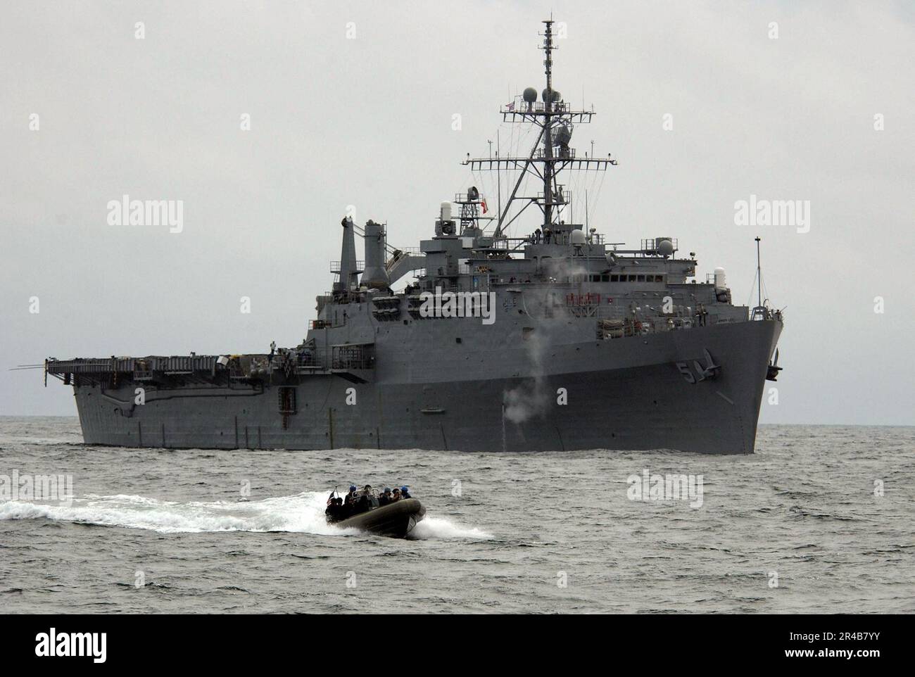 US Navy U.S. Coast Guard's Marine Safety and Security Team (MSST ...
