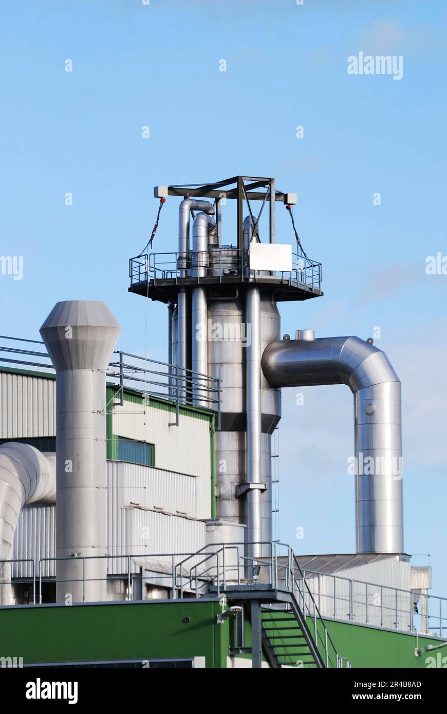 Chemical plant at an industrial site Stock Photo - Alamy