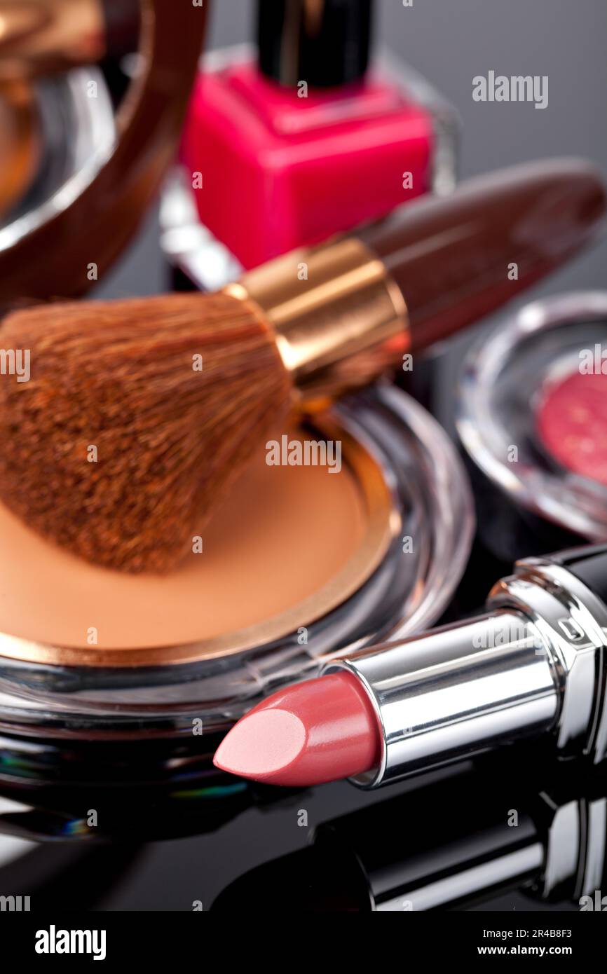 Cosmetics accessory hi-res stock photography and images - Alamy