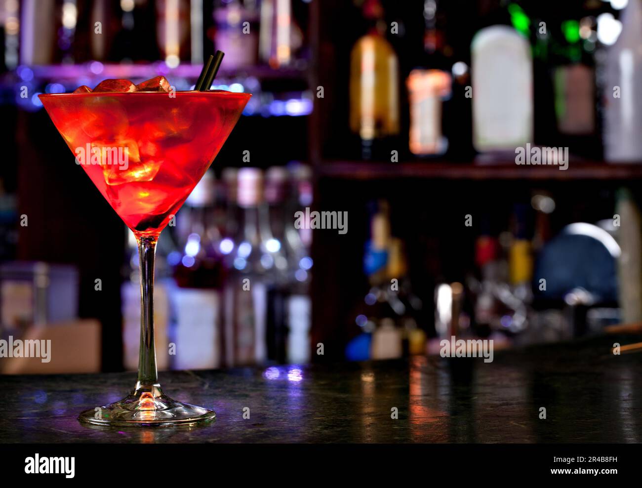 Cocktail bar background hi-res stock photography and images - Alamy