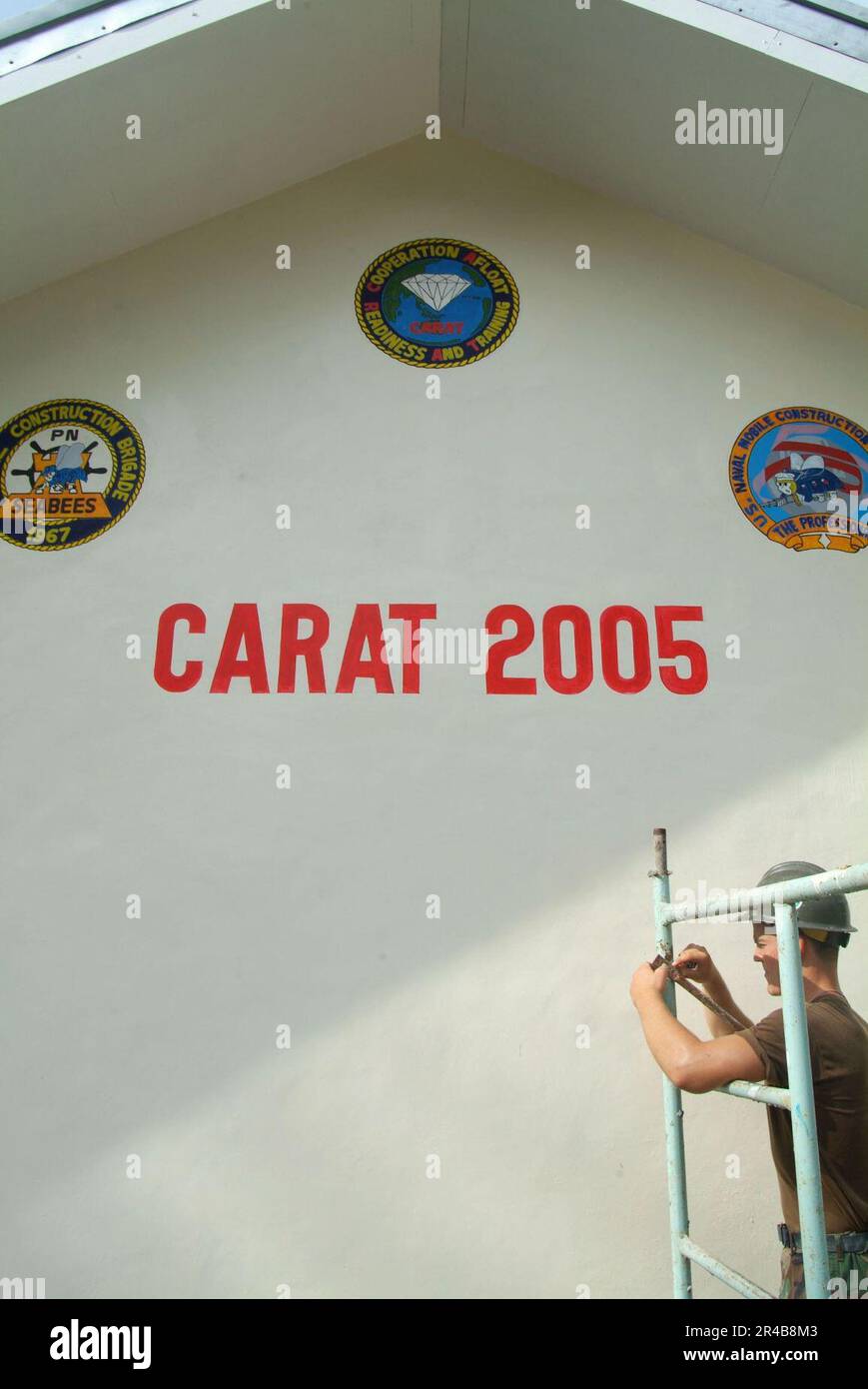 US Navy U.S. Navy Seabee, Builder Constructionman assigned to Naval ...