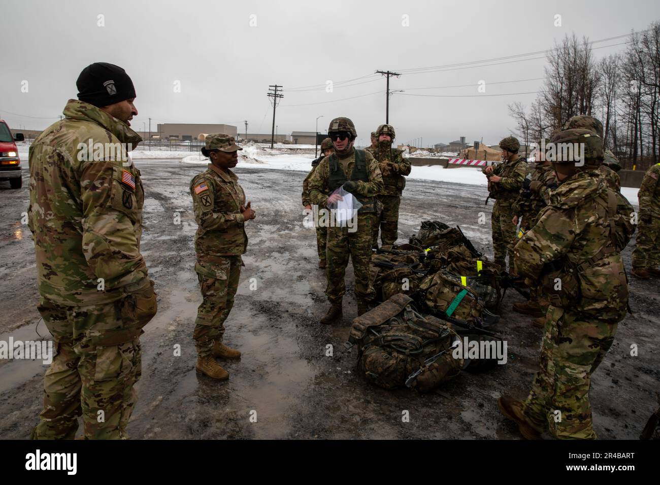 Col. Fenicia L. Jackson, 10th Mountain DSB Commander, came out to ...