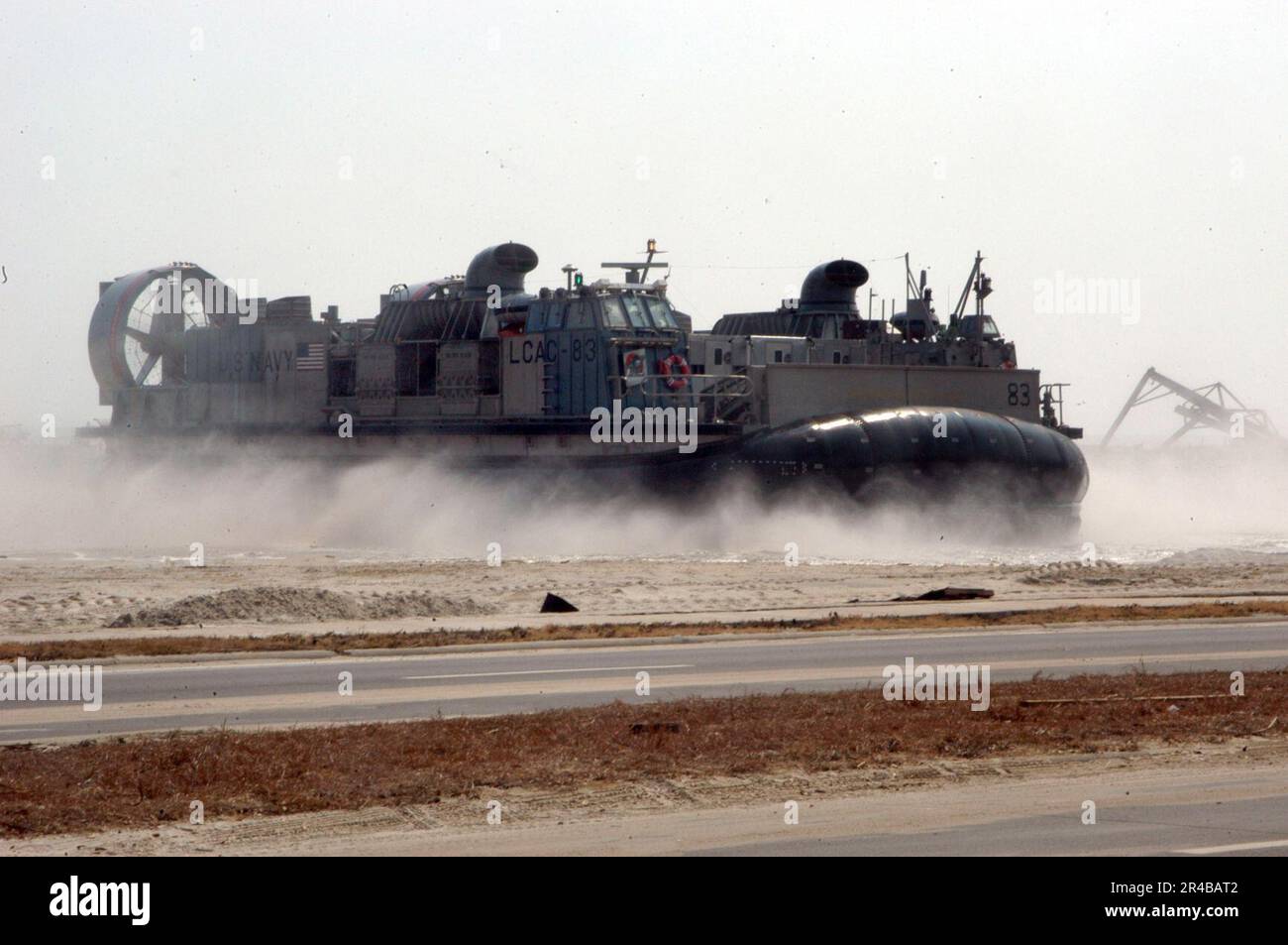 US Navy A Landing Craft, Air Cushion (LCAC), from the amphibious ...