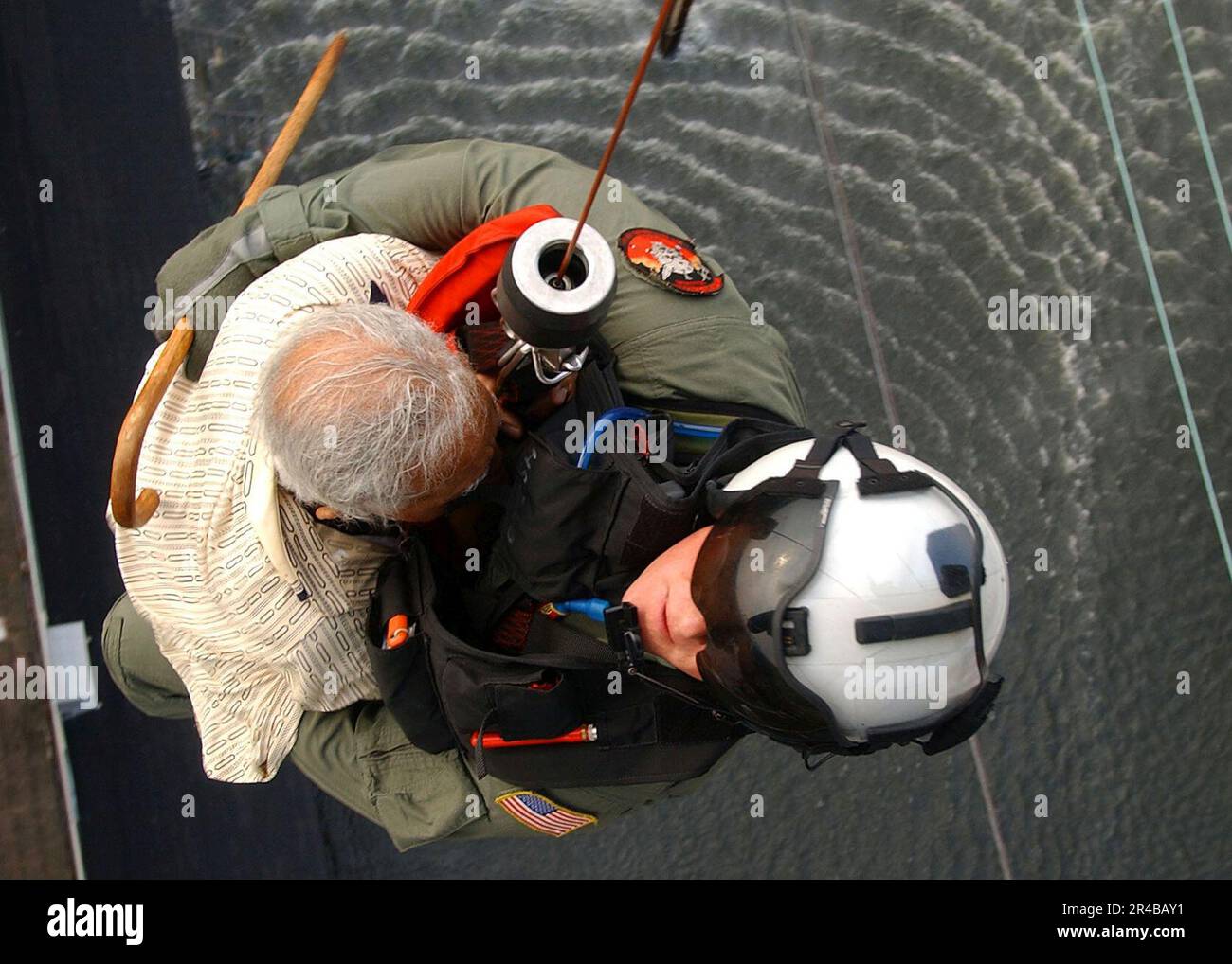 US Navy U.S. Navy search and rescue (SAR) swimmer, Aviation Warfare ...