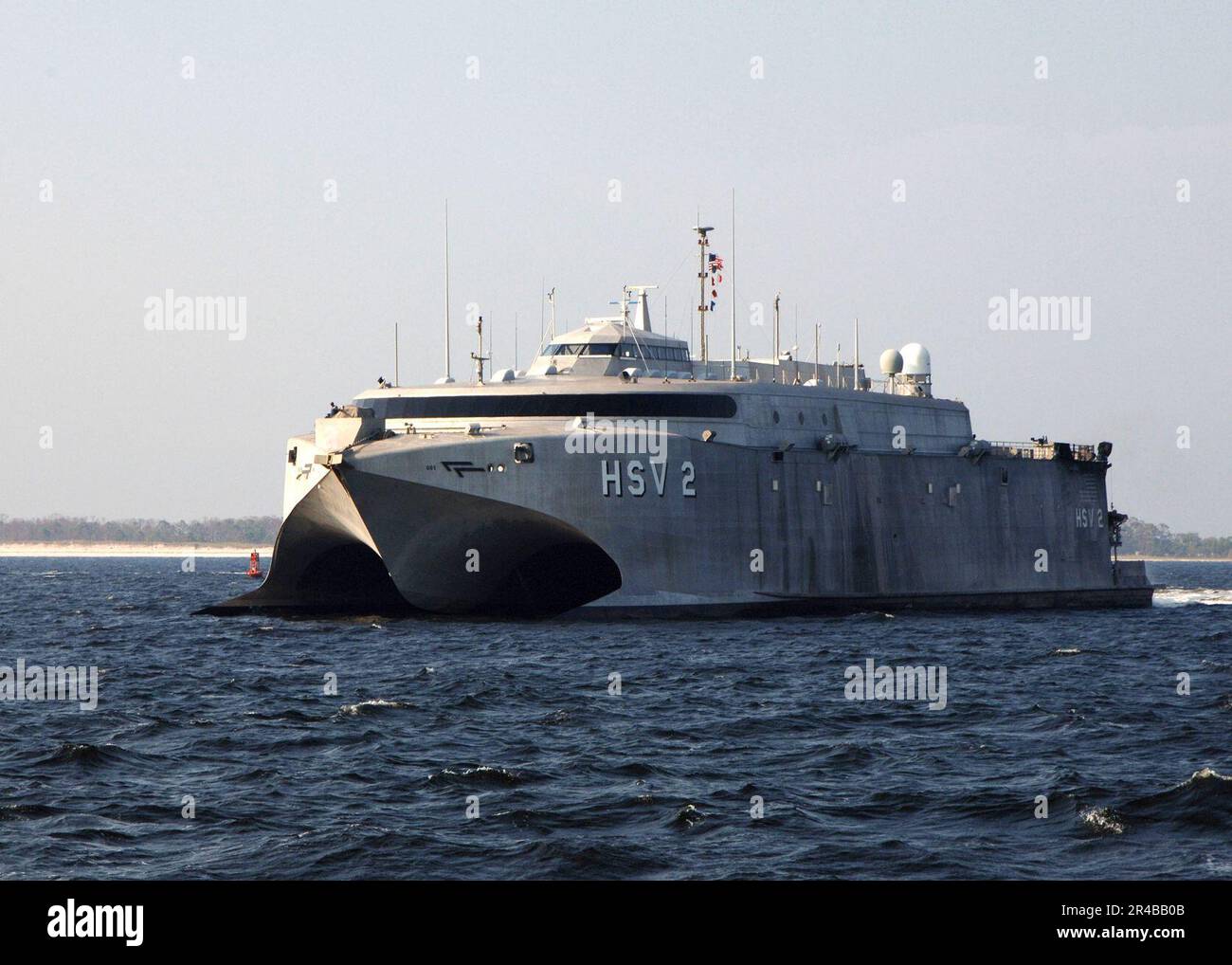 US Navy The U.S. Navy High Speed Vessel (HSV-2) Swift maneuvers through ...