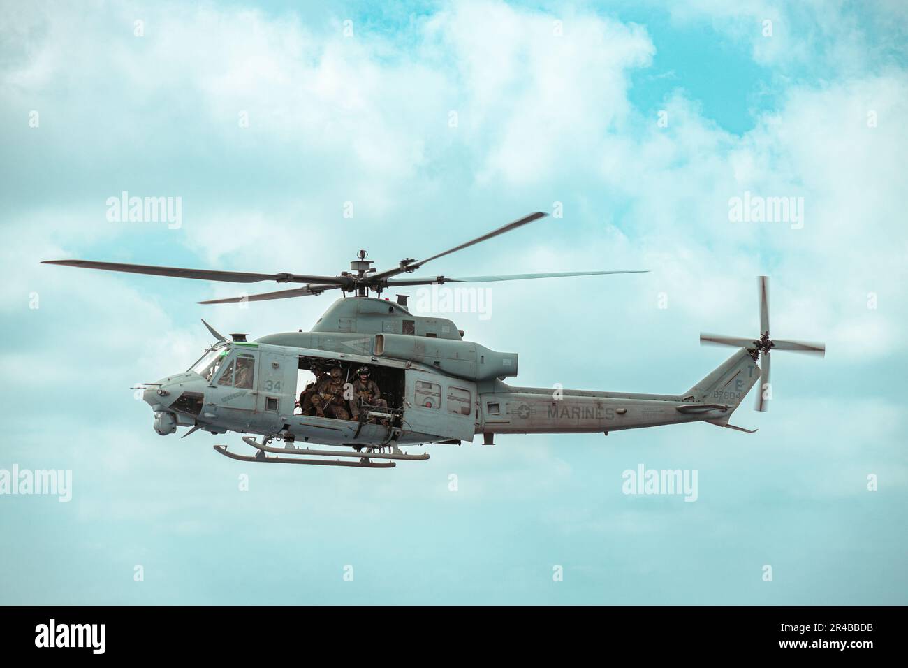 U.S. Marines with Marine Medium Tiltrotor Squadron 262 (Rein.), 31st ...
