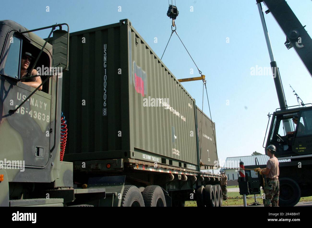 US Navy U.S. Navy Seabees, assigned to Naval Mobile Construction Battalion Four Zero (NMCB-40 ...