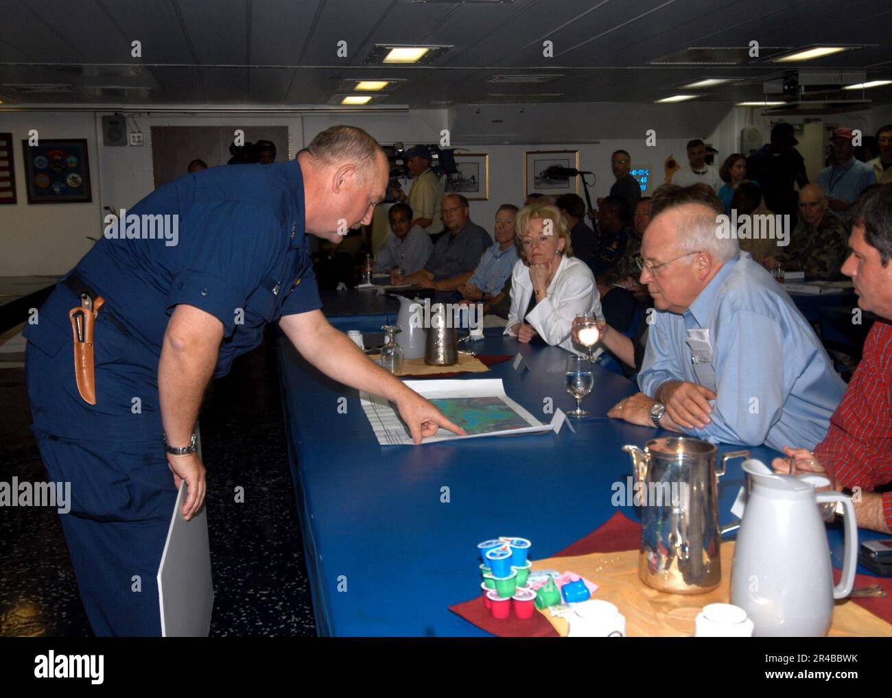 US Navy Chief of Staff, U.S. Coast Guard, Vice Adm. Thad W. Allen gives ...