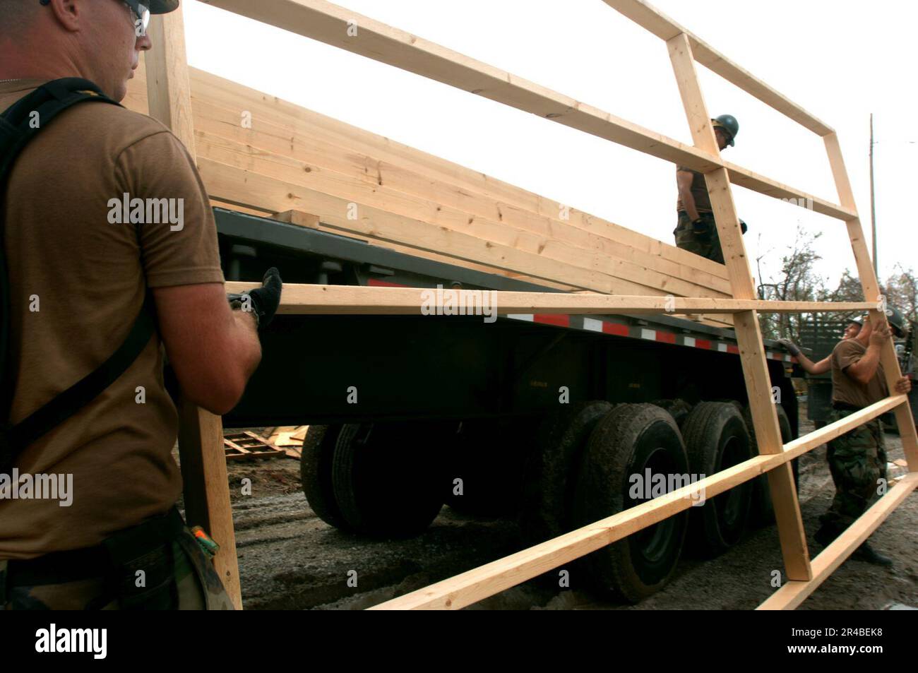 US Navy U.S. Navy Seabees, assigned to Naval Mobile Construction ...