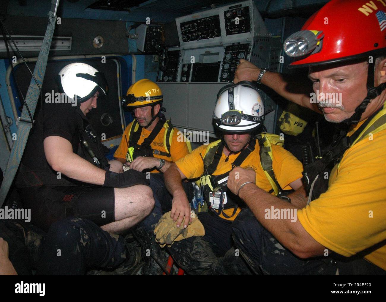 US Navy Federal Emergency Management Agency (FEMA) personnel are ...