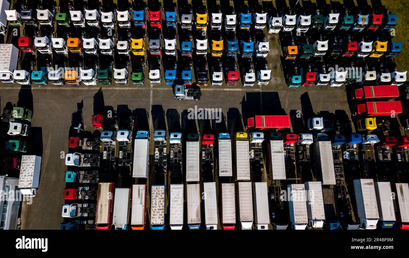 Recklinghausen, Ortloh industrial estate, Truck Store, Mercedes Benz ...