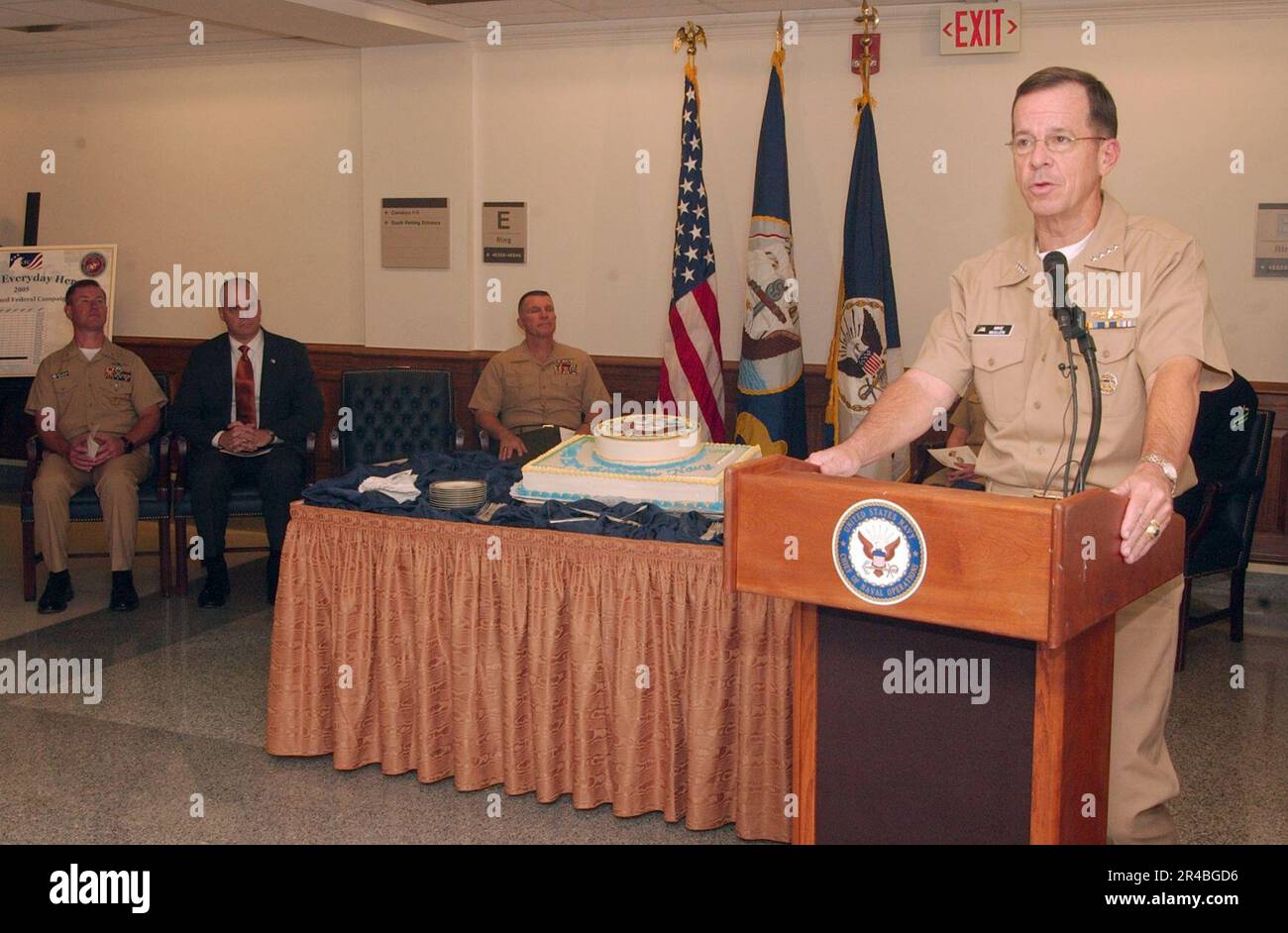 US Navy Chief of Naval Operations (CNO) Adm. Mike Mullen hosts the U.S ...