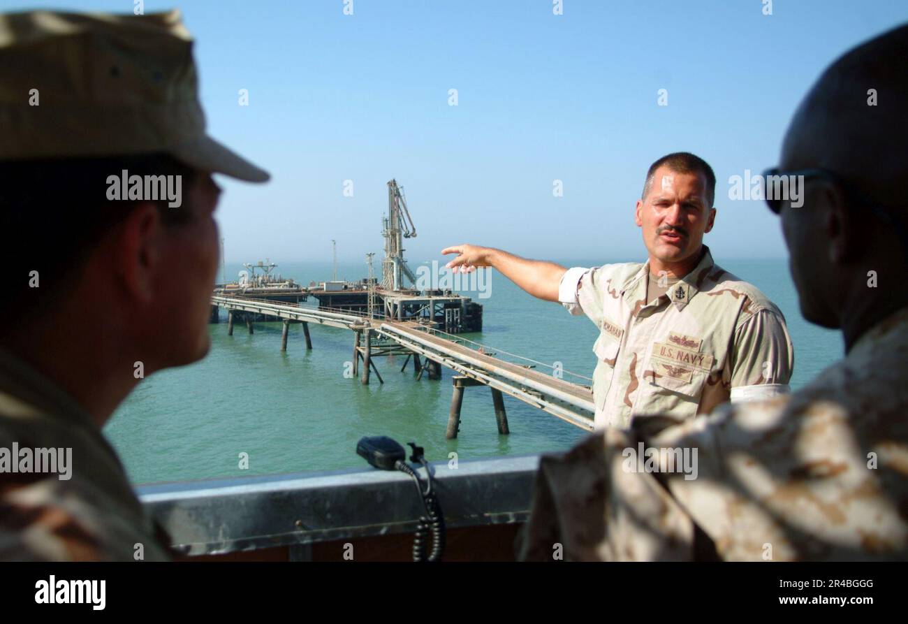 US Navy Master Chief Petty Officer of the Navy (MCPON) and Sgt. Maj. of ...