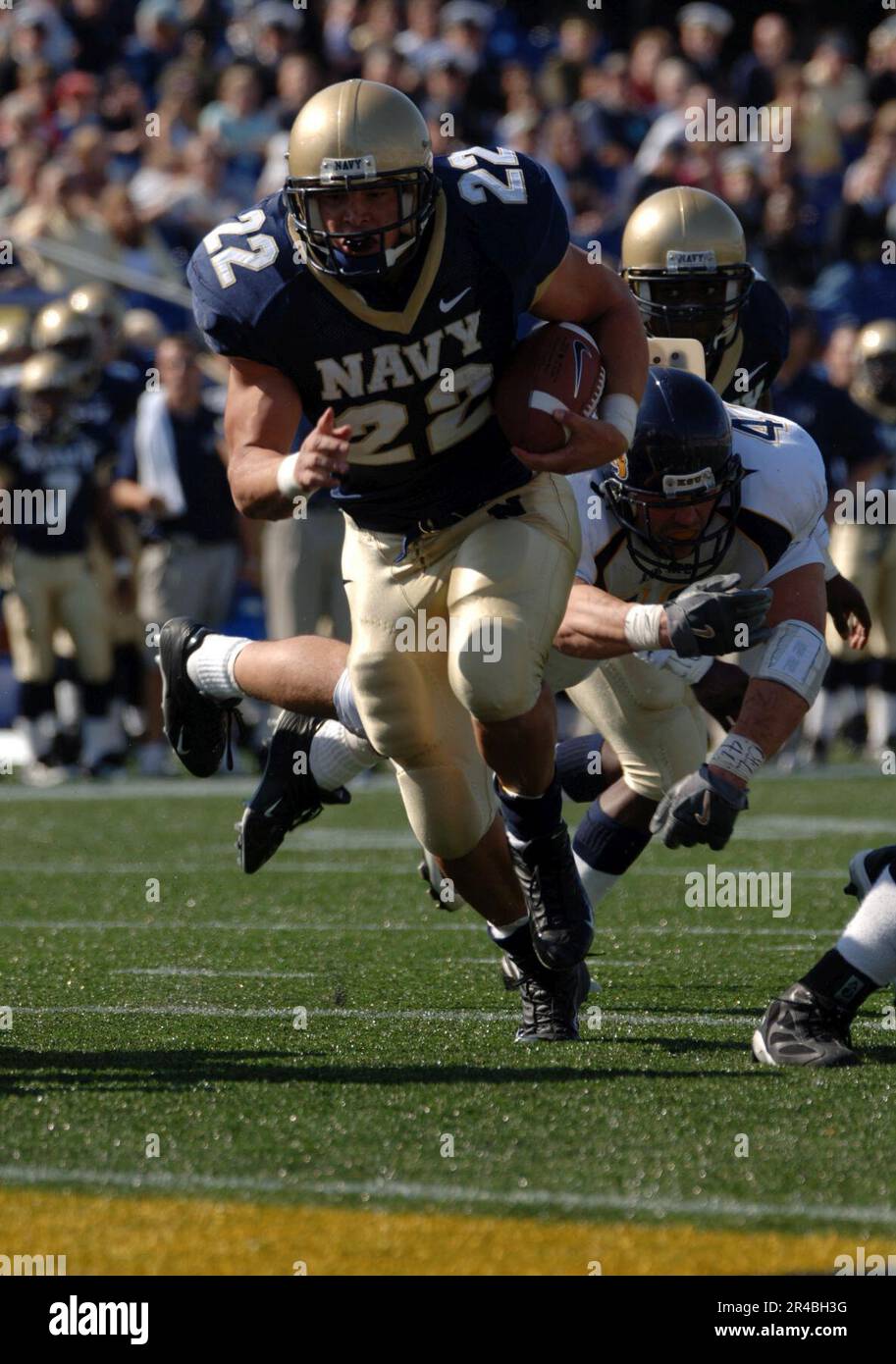 US Navy U.S. Naval Academy Midshipman full back rushes for a touchdown ...