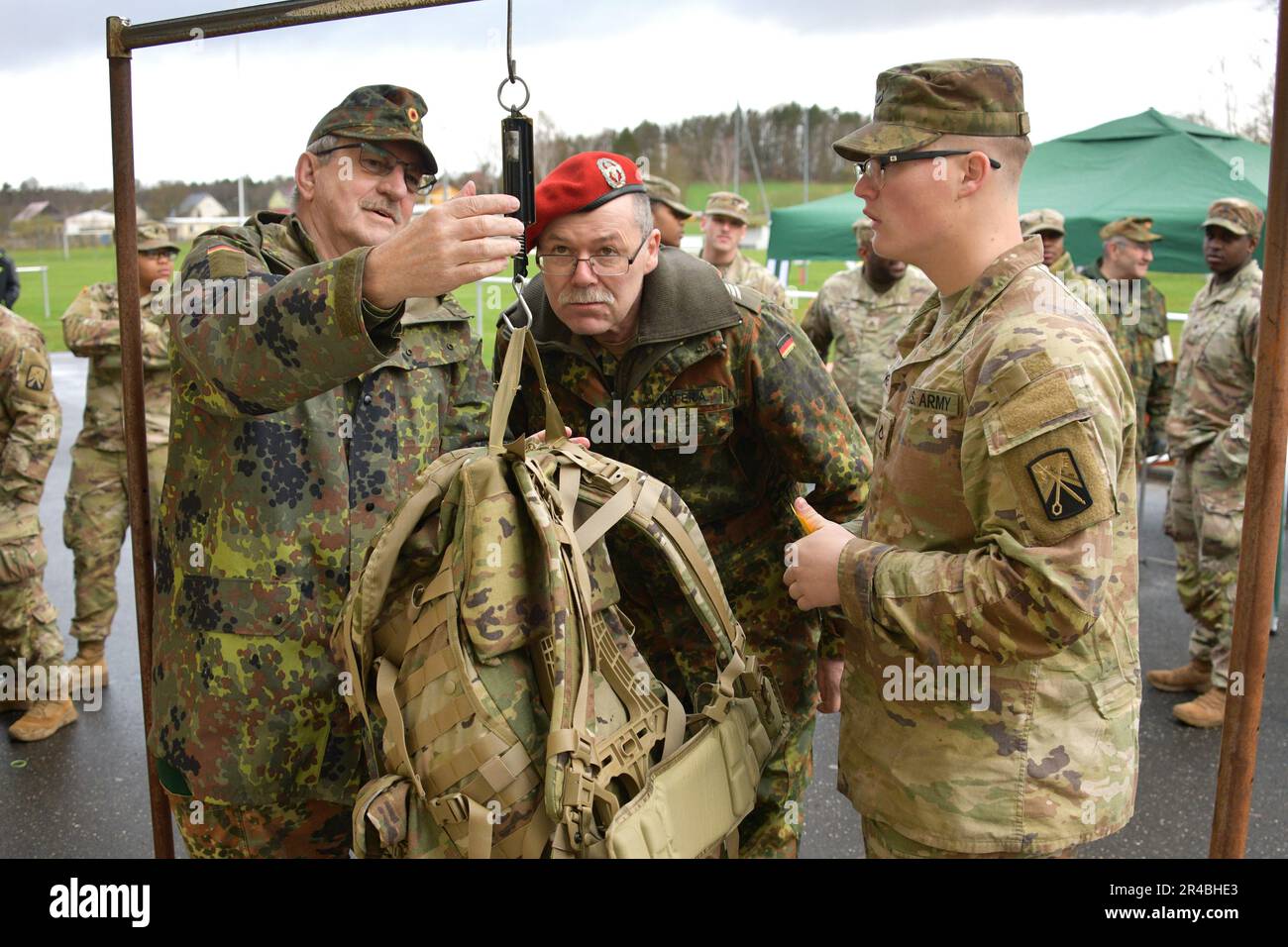 German army bundeswehr reserve soldiers hi-res stock photography and ...