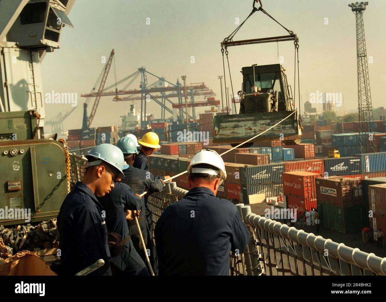 US Navy The crew aboard the dock landing ship USS Pearl Harbor (LSD 52 ...
