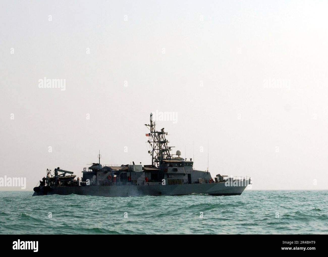 US Navy The coastal patrol craft USS Firebolt (PC 10) underway in the ...