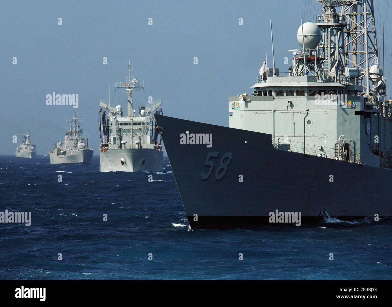 US Navy The guided missile frigate USS Samuel B. Roberts (FFG 58 ...