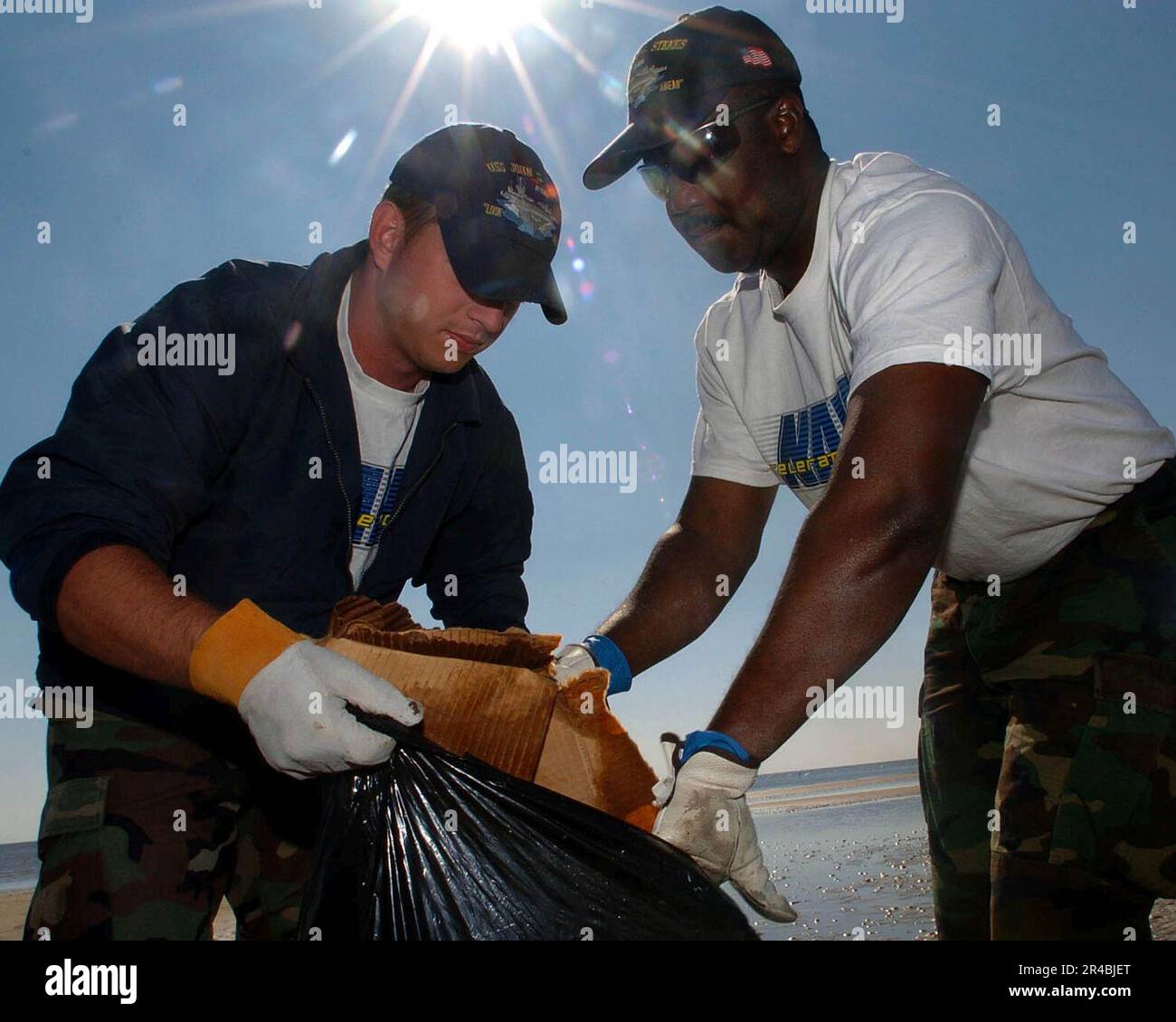 US Navy Sailors assigned to Nimitz-class aircraft carrier USS John C ...
