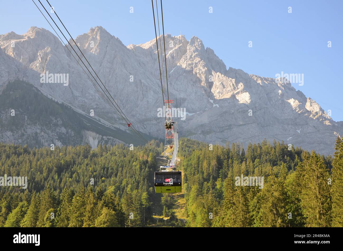 Germany, Bavaria, Werdenfels, Zugspitze, mountain ridge, cable car ...
