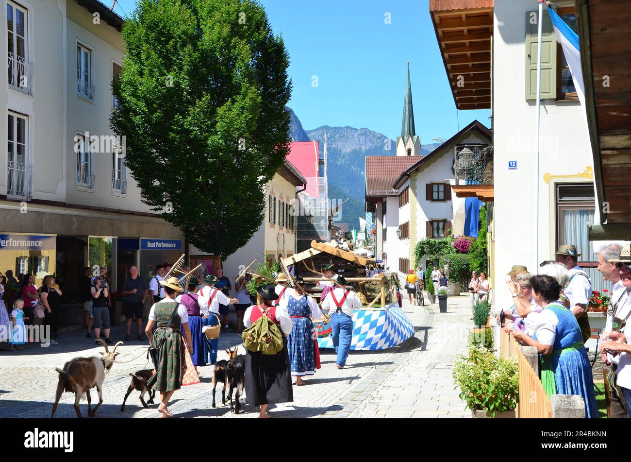 Bavaria, traditional costumes, folklore, tradition, customs, Trachtler ...