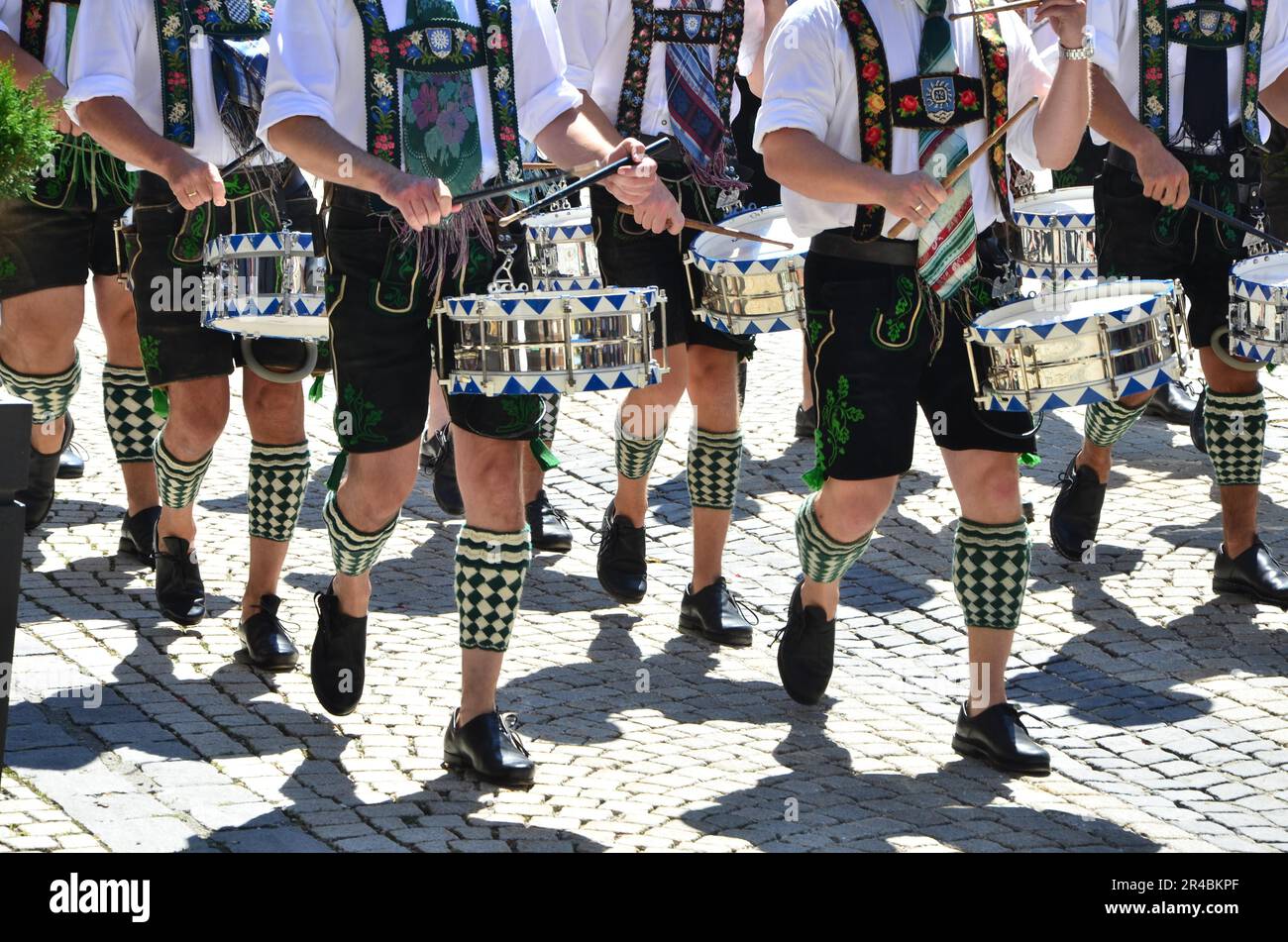 Bavaria, customs, Trachtler, drum procession Stock Photo - Alamy