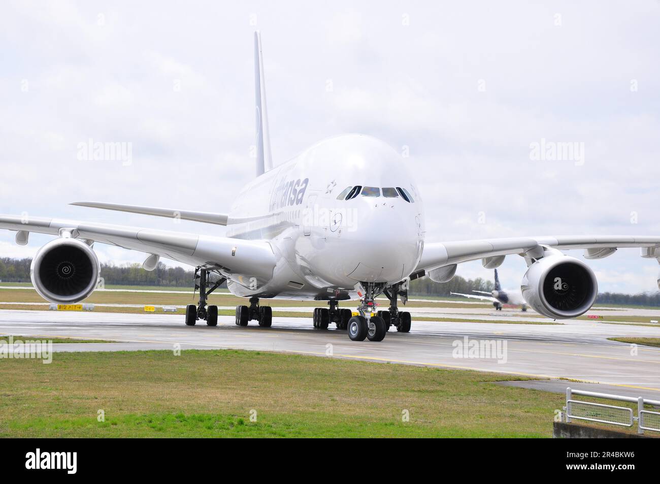 Aviation, Airport, Munich, Apron, Runway, Aircraft, Airbus, A380 Stock ...