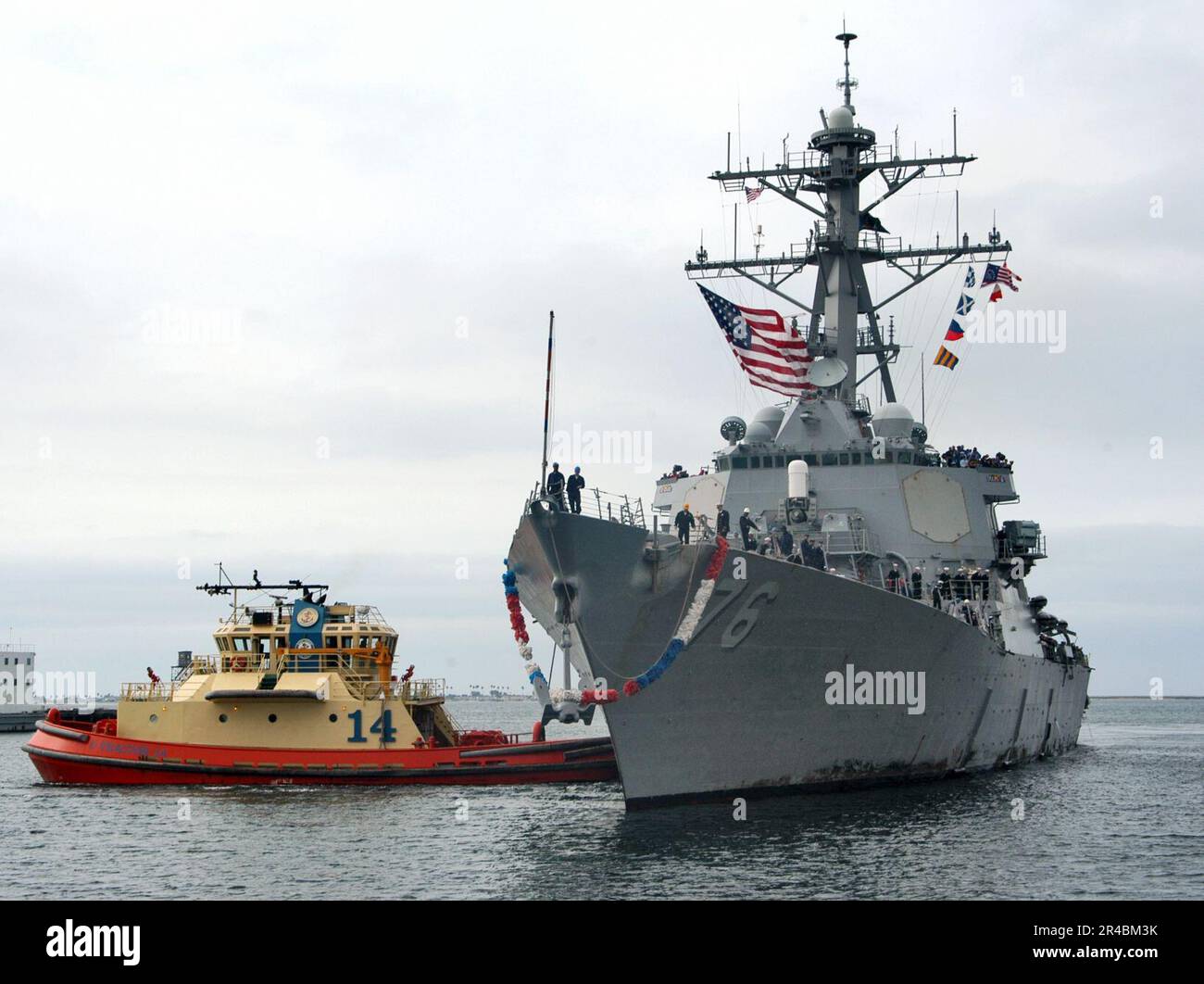 US Navy The guided missile destroyer USS Higgins (DDG 76) returns to ...