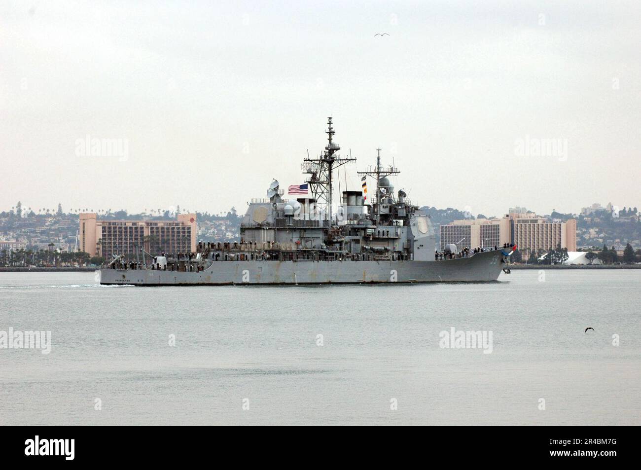 US Navy The guided missile cruiser USS Princeton (CG 59) enters San ...