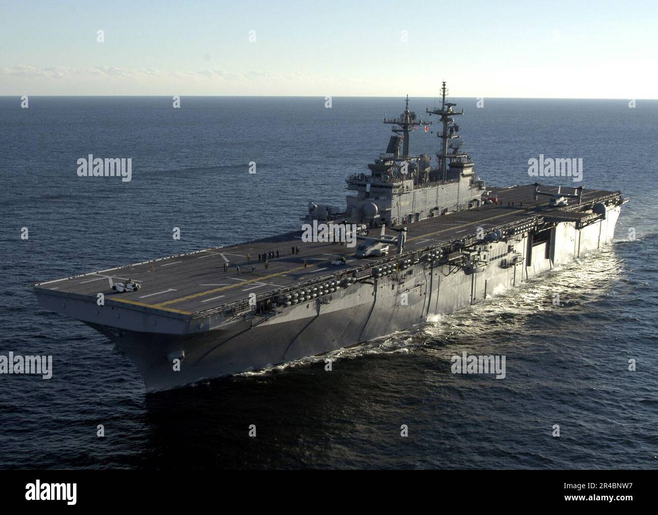 US Navy A port side view of the amphibious assault ship USS Wasp (LHD 1 ...