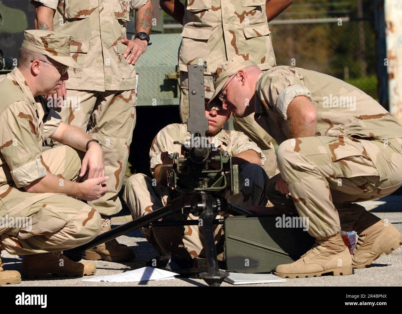 US Navy U.S. Navy Sailors assigned to Mobile Inshore Undersea Warfare ...
