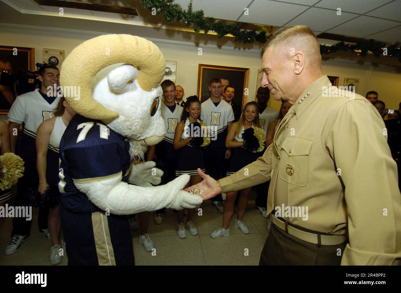 US Navy The Commandant of the Marine Corps Gen. Michael Hagee gives the ...