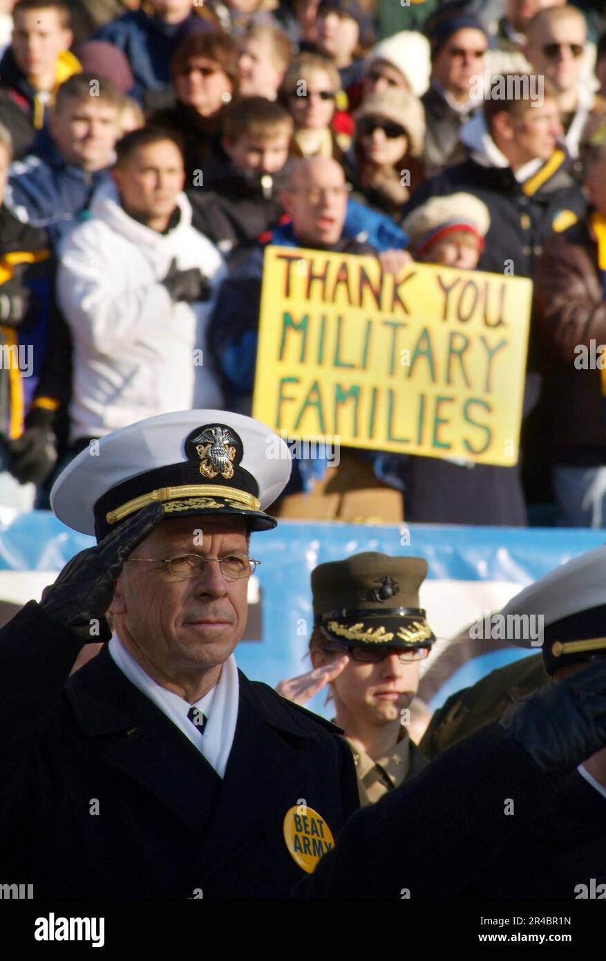 US Navy Chief of Naval Operations Adm. Mike Mullen renders honors ...