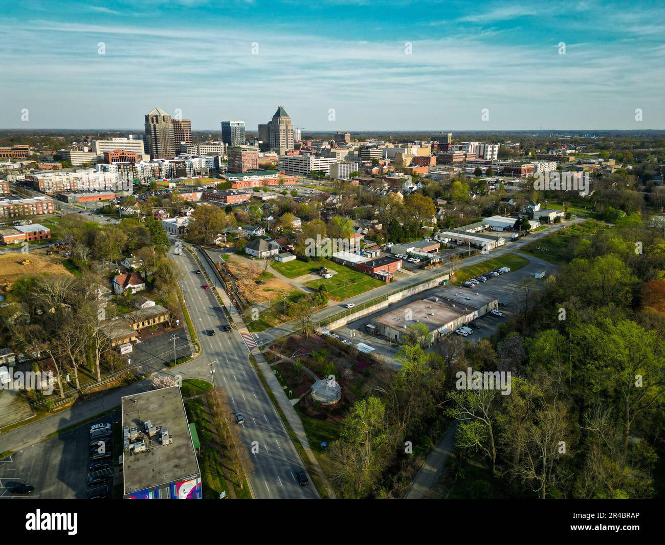 Greensboro skyline hi-res stock photography and images - Alamy