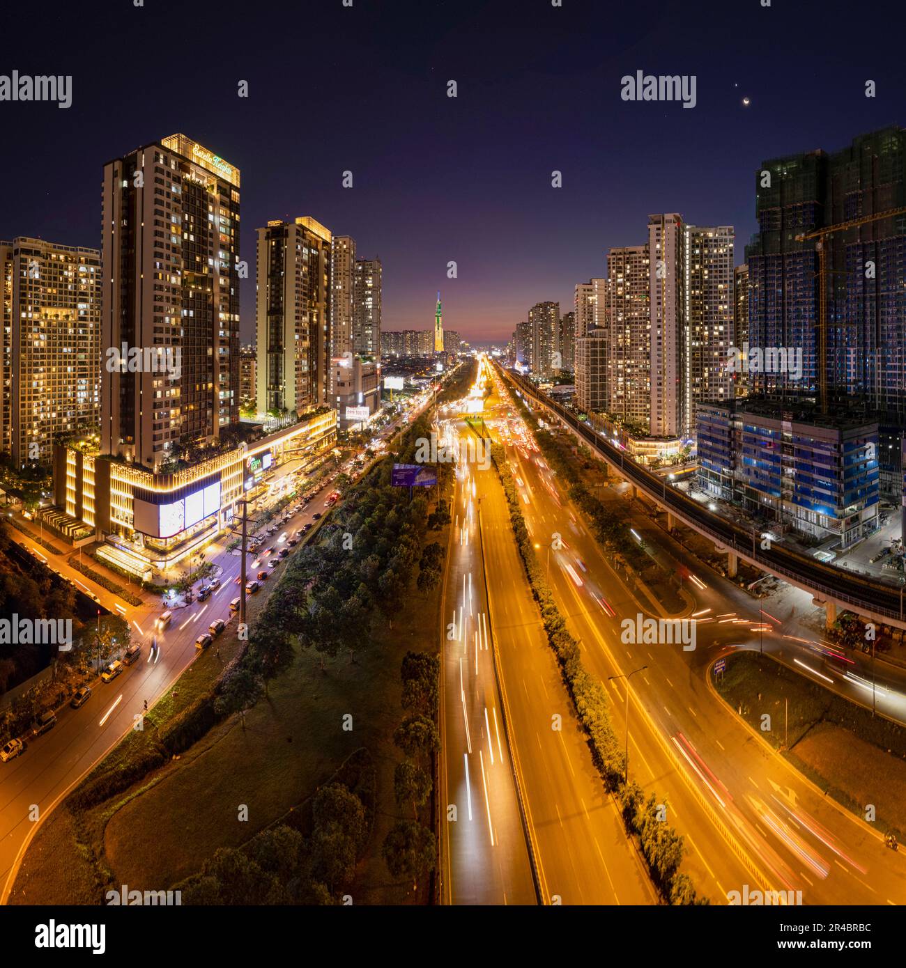 Sunset at overpass bridges in Cat Lai juntion, Ho Chi Minh city ...