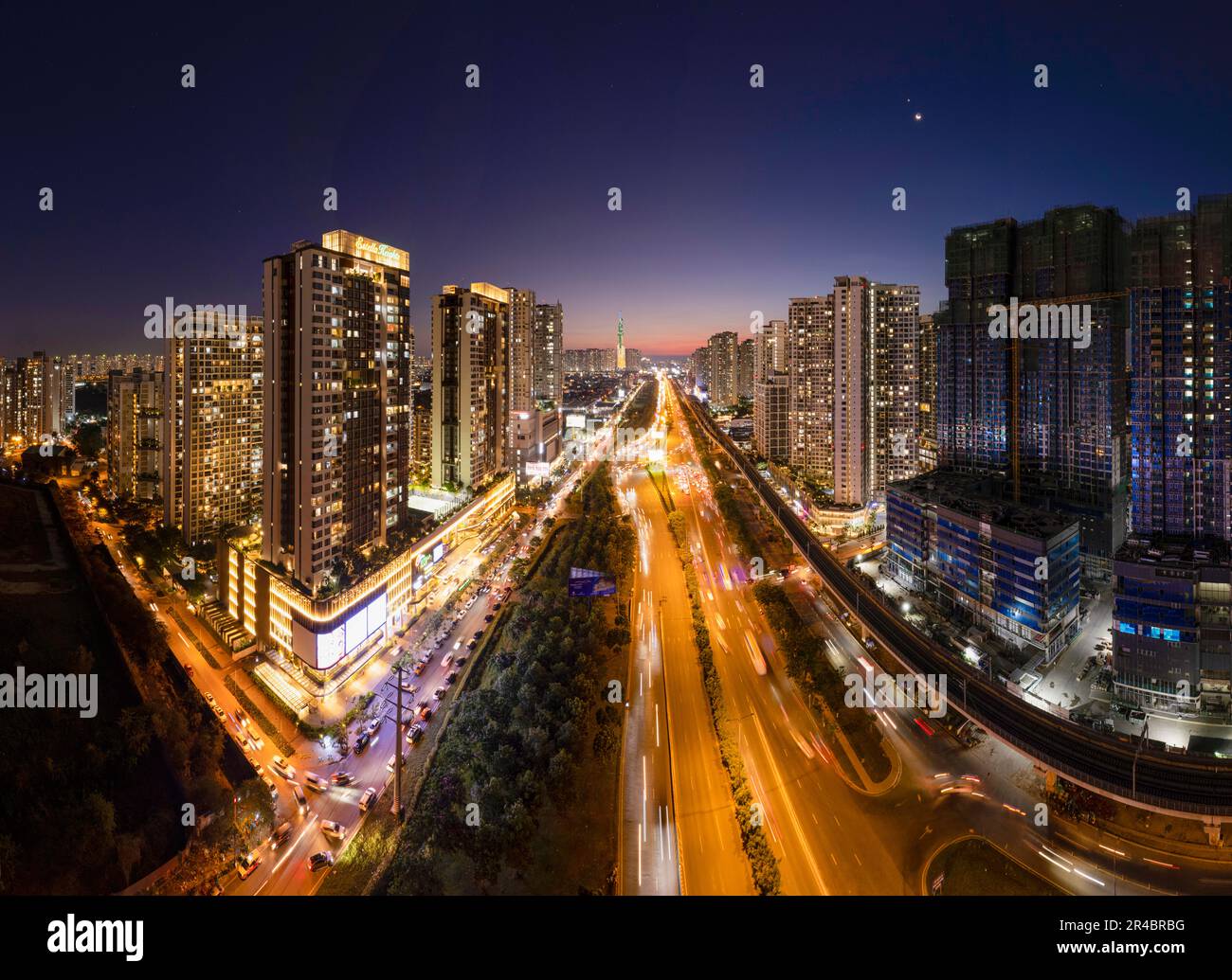 Sunset at overpass bridges in Cat Lai juntion, Ho Chi Minh city ...