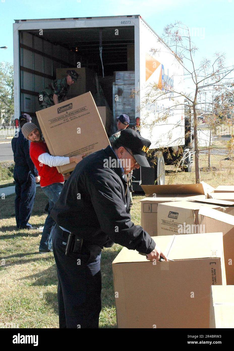 US Navy U.S. Navy Storekeeper 1st Class assigned to Naval Air Station ...