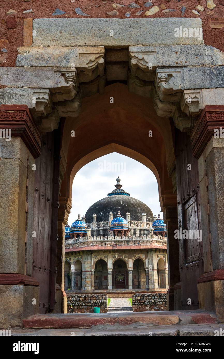 Featuring elaborate arches hi-res stock photography and images - Alamy