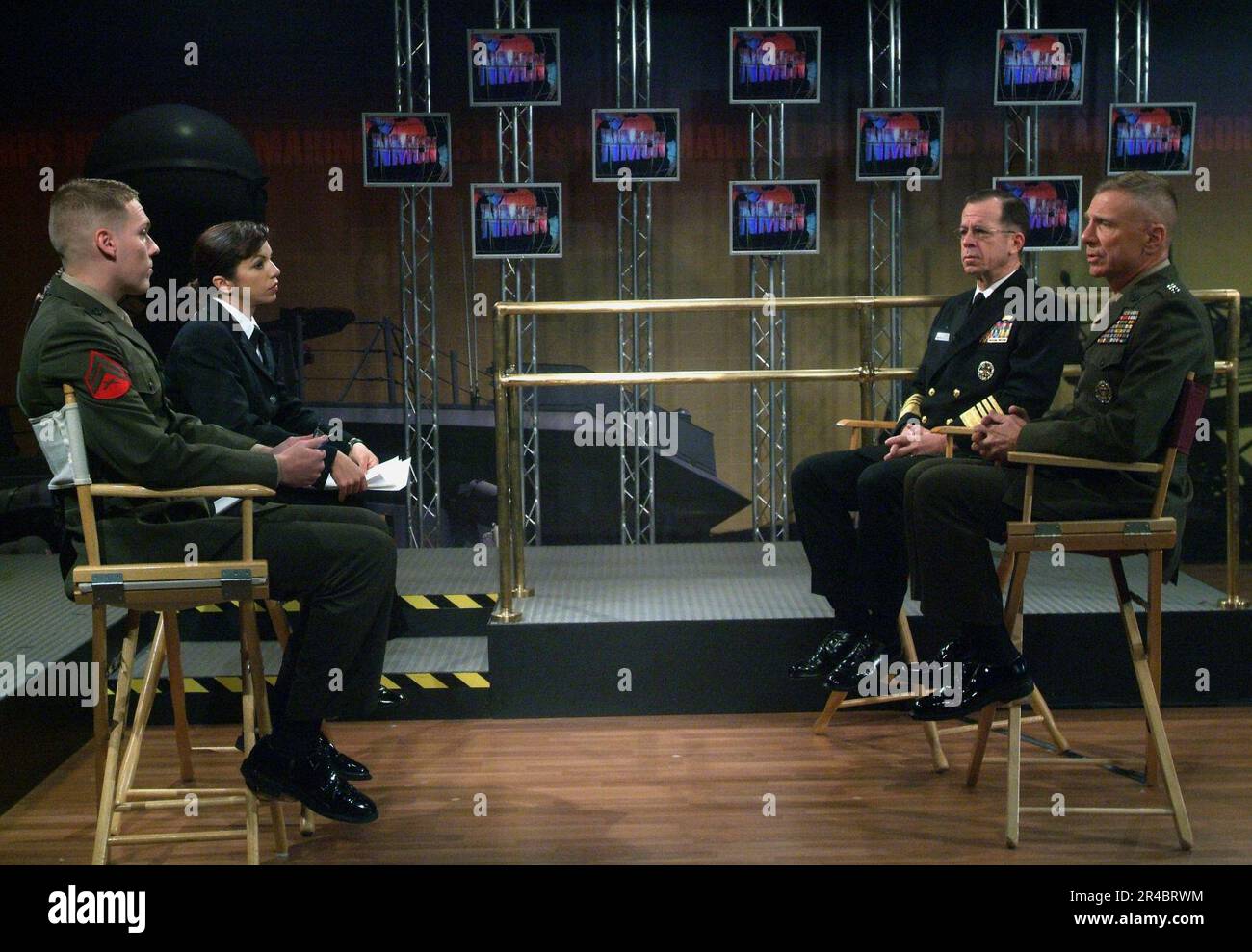 US Navy Chief of Naval Operations (CNO), Adm. Mike Mullen and ...