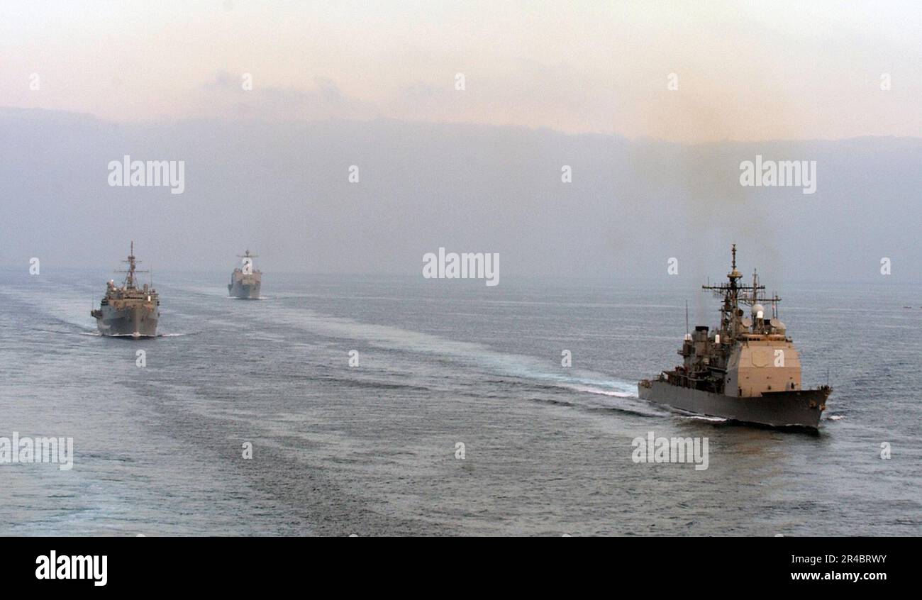 US Navy The guided missile cruiser USS Port Royal (CG 73), amphibious ...