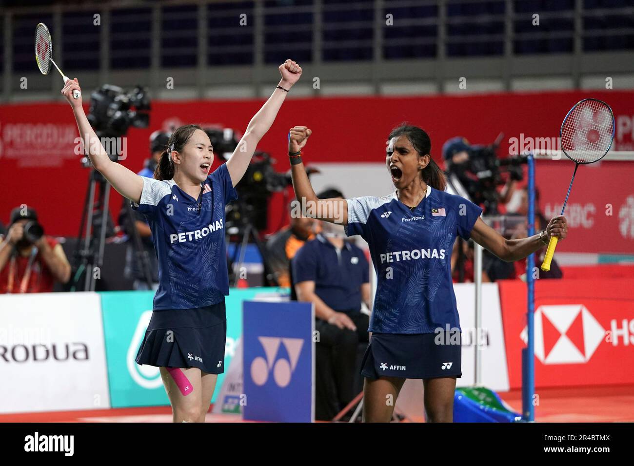 THIS CORRECTS THE POSITION OF PEARLY TAN TO LEFT - Malaysia's Pearly ...
