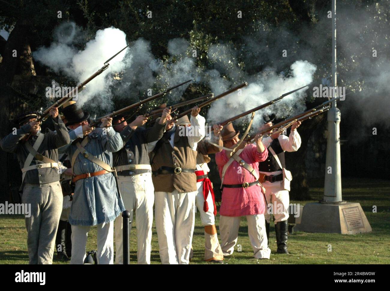 US Navy The Alamo Ceremonial Guard fires their muskets during a 21-gun ...