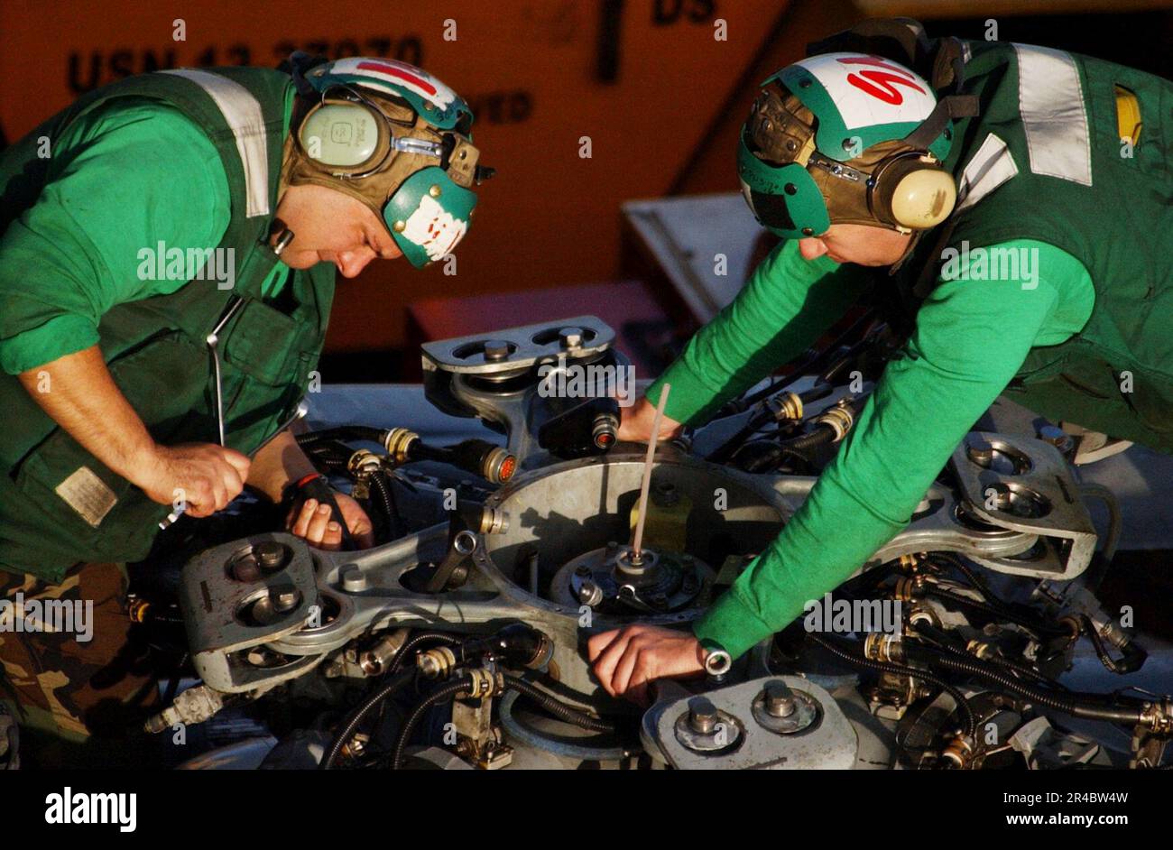 US Navy Aviation Structural Mechanic 1st Class left, and Aviation ...