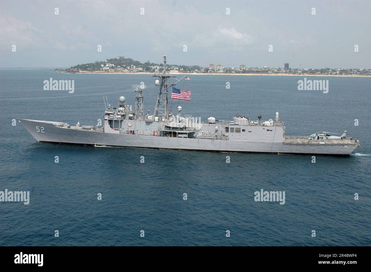 US Navy The Oliver Hazard Perry-class frigate USS Carr (FFG 52 ...